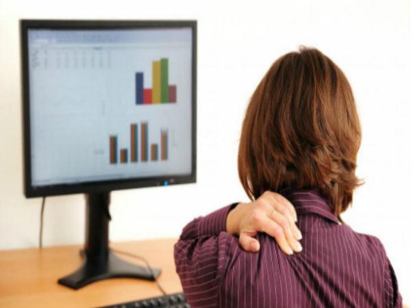 How To Protect Your Eyes From Computer - Boldsky.com