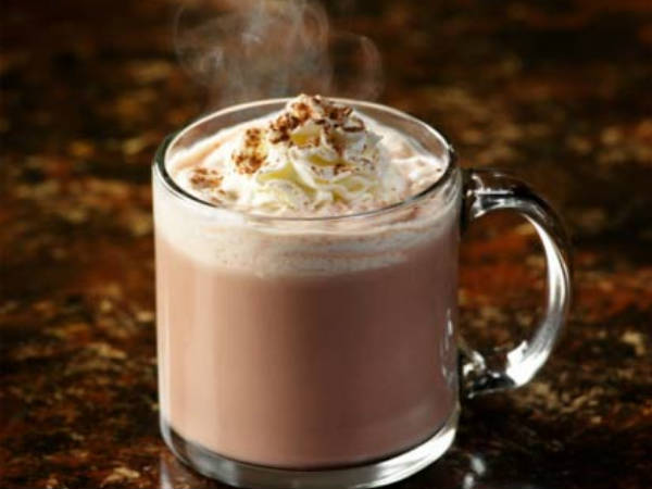 8 Bedtime Beverages For You - Boldsky.com