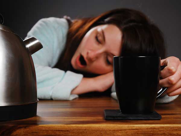 10 Reasons Why We Feel Sleepy At Work? - Boldsky.com