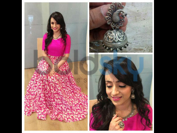 Trisha In Pink Mogra Designs At Nayaki Muharat - Boldsky.com