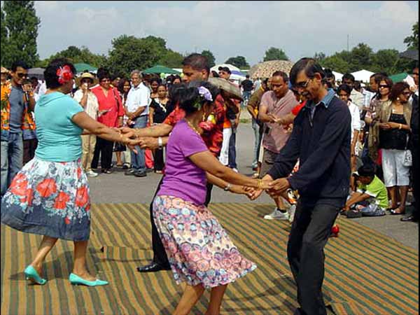 Goa: The Town Of Pethani And Portuguese Gowns - Boldsky