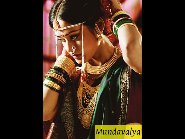 ShaadiFashion: Essentials Of A Marathi Bride's Trousseau - Boldsky.com