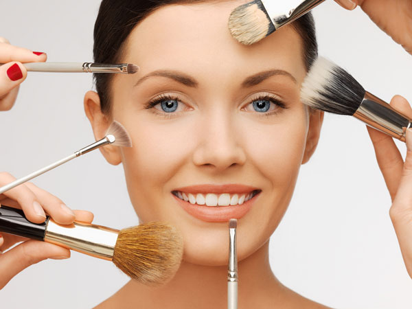 7 Best Highlighter Tricks On Face - Boldsky.com