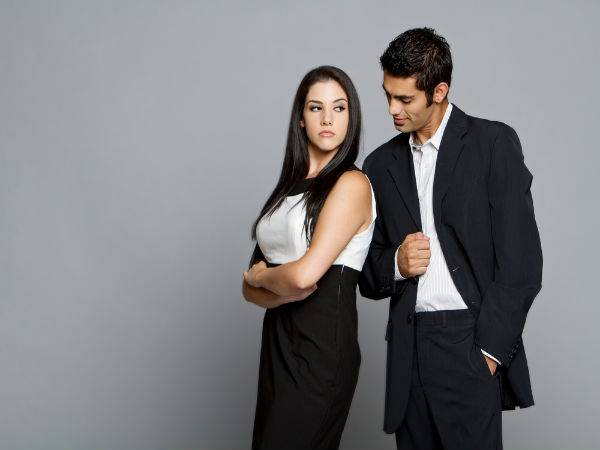 Beware Of These Red Flags In New Relationships - Boldsky.com