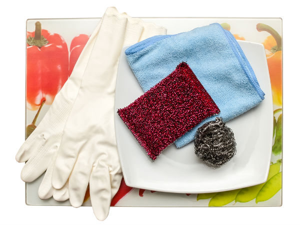 Steps To Wash Dishes With Hand: 5 Things To Keep In Mind - Boldsky.com