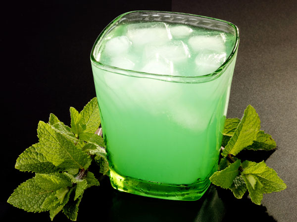 The Coolest Drink Ever! Pudina And Masala Chaas - Boldsky.com