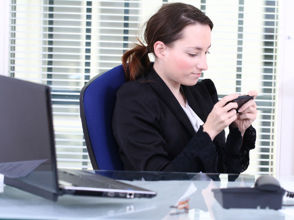 10 Tips On How To Stay Healthy At Work - Boldsky.com