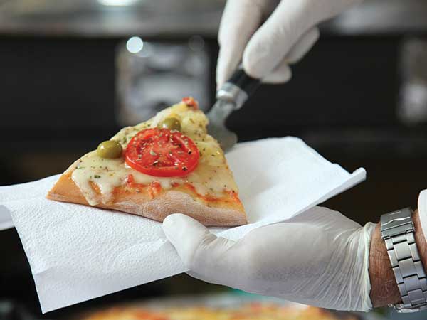 5 Unhealthy Toppings Found On A Pizza - Boldsky.com