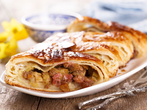 Bakery Style Vegetable Puff Recipe - Boldsky.com