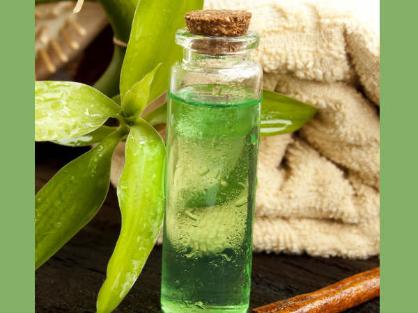 DIY: This Summer Try A Milk Pedicure For Soft Feet - Boldsky.com