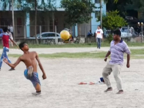 The Story Of A Legless Footballer - Boldsky.com