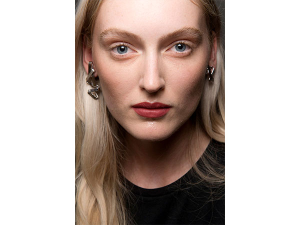 The Best Makeup Looks From Paris Fashion Week - Boldsky.com