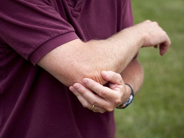 7 Silent Signs Of Nerve Damage You Must Not Ignore - Boldsky.com