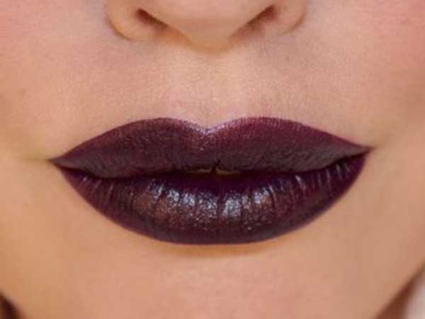 The Must Have Lipstick Shades For Winters - Boldsky.com