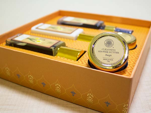 Product Of The Day: Forest Essentials Perfumed Bath Ritual Gift Box ...