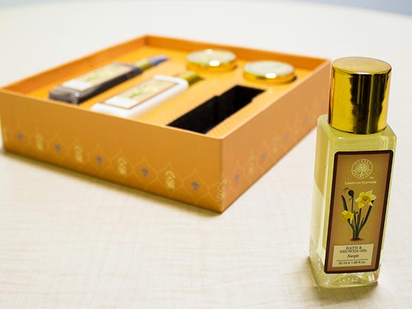 Product Of The Day: Forest Essentials Perfumed Bath Ritual Gift Box ...