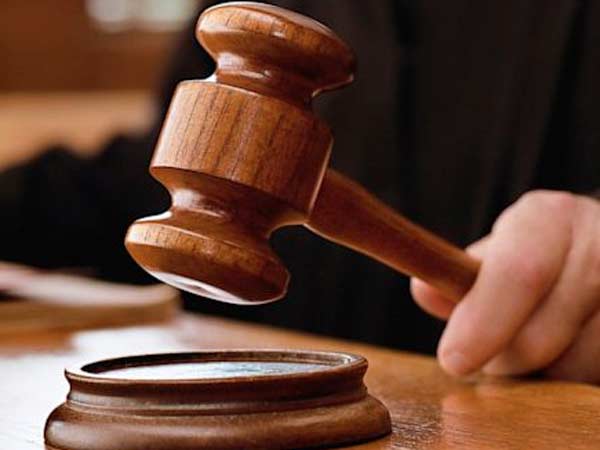 Why Do Judges Break The Nib After Signing A Death Sentence? - Boldsky.com