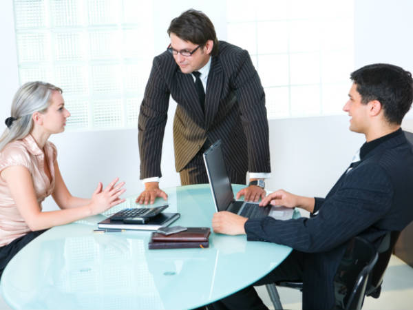 How To Overcome Fear And Approach Him - Boldsky.com