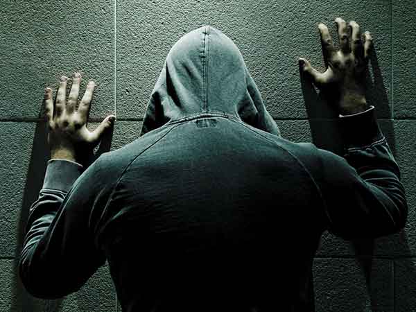 Have You Heard Of The Scary Disorder – Nyctophobia? - Boldsky.com