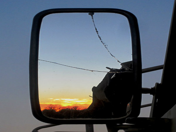 Why Breaking A Mirror Brings In 7 Years Of Bad Luck? - Boldsky.com