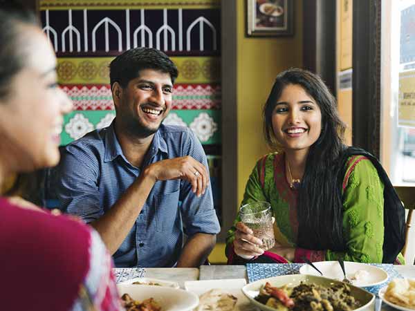 Pro Tips : How To Eat Healthy When You Go To A Restaurant - Boldsky.com