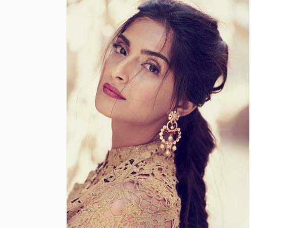 10+ Hairstyle Ideas For Indian Brides - Boldsky.com