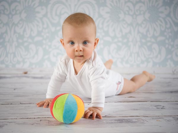 What Is Breast Crawl? - Boldsky.com