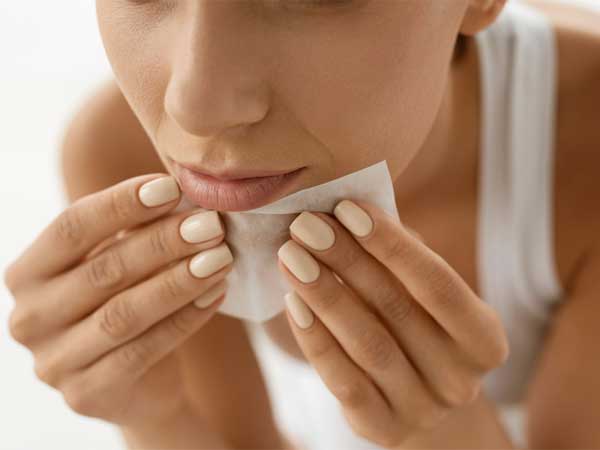 3 Ways to Know Your Skin Type At Home, Now! - Boldsky.com