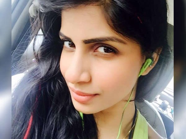 Meet India's Youngest Woman To Captain A Boeing 777! - Boldsky.com