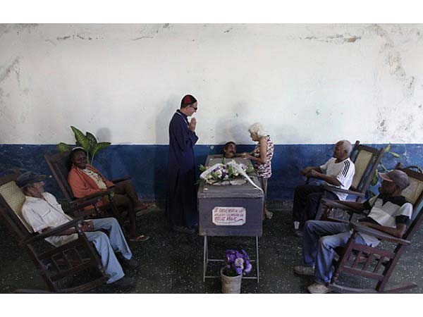 Ritual Of Burying People Alive Is Practiced In This Village - Boldsky.com