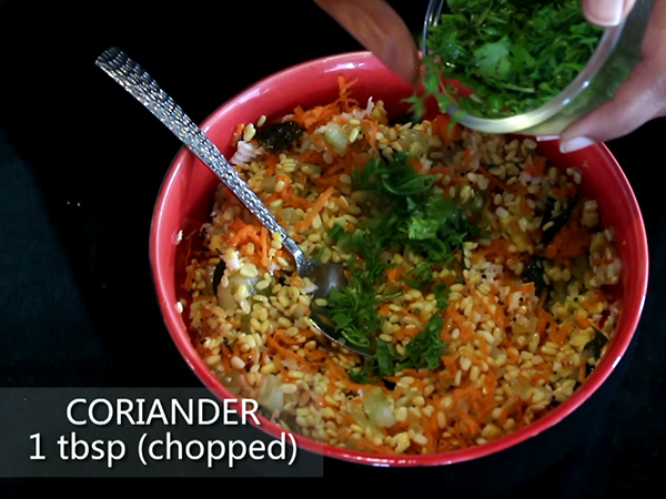 Moong Dal Kosambari Recipe: How To Make Hesaru Bele Kosambari - Boldsky.com