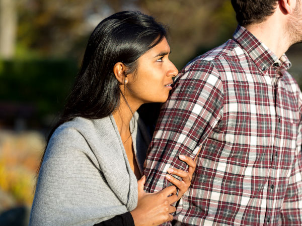 What Is Skin Hunger? - Boldsky.com