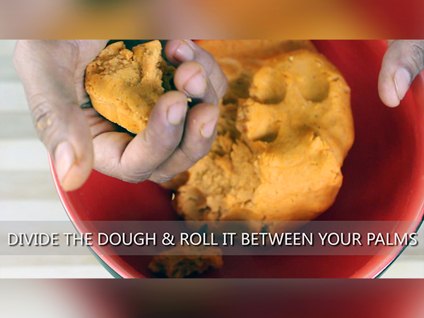 Kodubale Recipe: How To Make Karnataka-style Ring Murukku - Boldsky.com