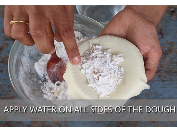 Kadubu Recipe | Fried Kadubu Recipe | Kayi Kadubu Recipe - Boldsky.com