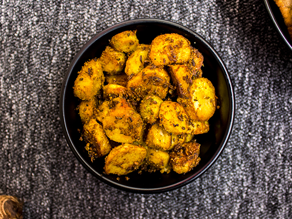 Sukhi Arbi Recipe: How To Make Arbi Ki Sukhi Sabzi - Boldsky.com