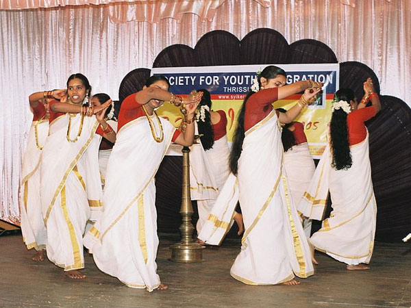 Onam: How This Popular Festival Is Celebrated In Kerala - Boldsky.com