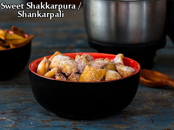 Sweet Shakkarpara Recipe: How To Make Shankarpali At Home - Boldsky.com