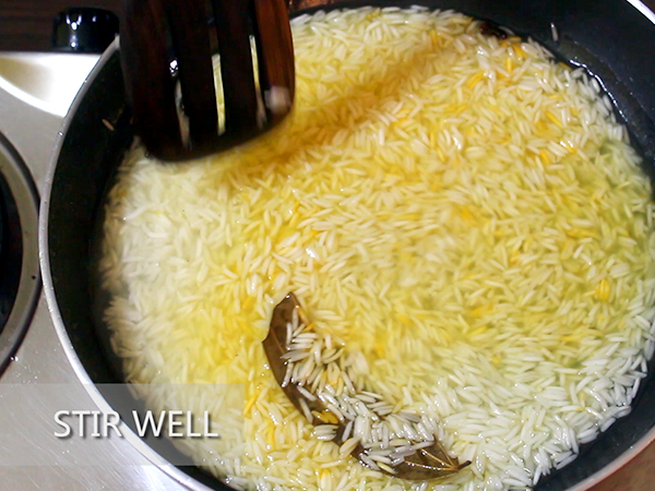 Meethe Chawal Recipe: How To Make Zarda Pulao - Boldsky.com