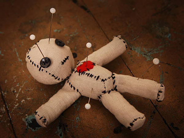 Everything About Voodoo Dolls And Black Magic - Boldsky.com