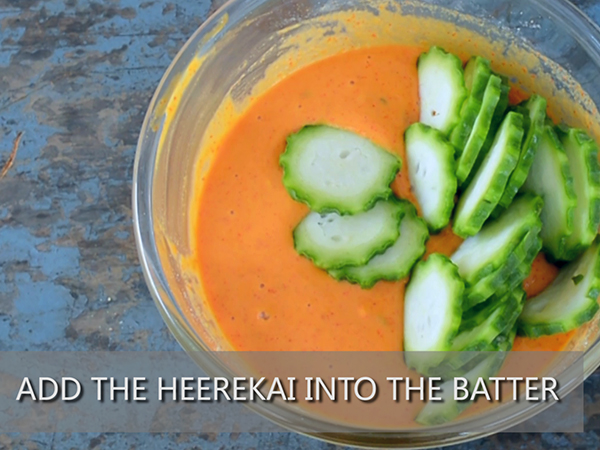 Heerekai Bajji Recipe: How To Make Ridge Gourd Bajji - Boldsky.com