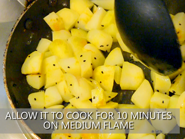 Aloo Posto Recipe: Bengali Potato With Poppy Seeds Recipe - Boldsky.com