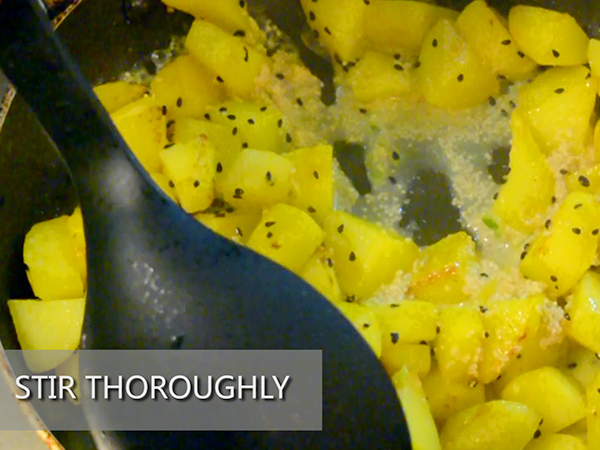 Aloo Posto Recipe: Bengali Potato With Poppy Seeds Recipe - Boldsky.com