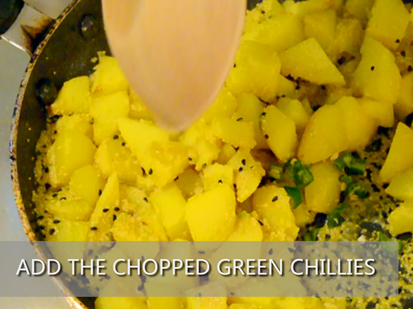 Aloo Posto Recipe: Bengali Potato With Poppy Seeds Recipe - Boldsky.com