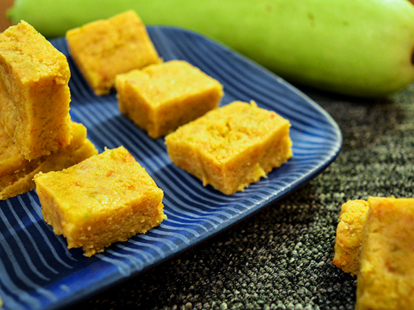 Lauki Burfi Recipe | Ghiya Barfi Recipe | Bottle Gourd Burfi Recipe ...