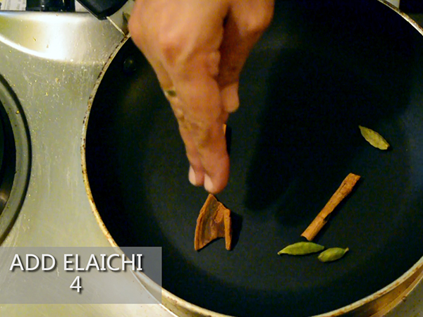 Luchi Aloor Dum Recipe: How To Make Bengali-style Poori And Dum Aloo ...