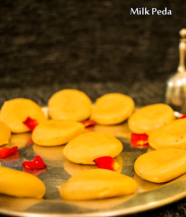 Milk Peda Recipe: How To Make Doodh Peda - Boldsky.com