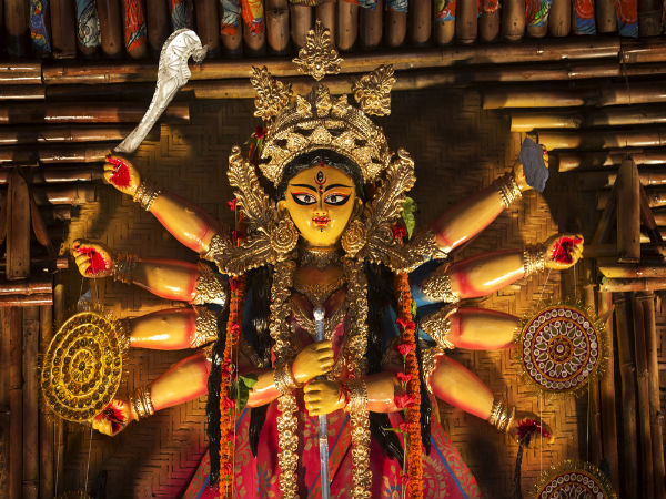 Significance Of Reciting Chandi Path During Durga Pooja - Boldsky.com