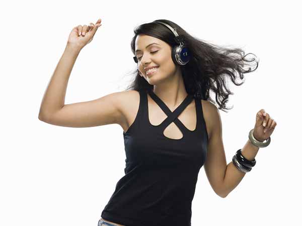 Music Therapy Helps Boost Creativity, Here Is How - Boldsky.com