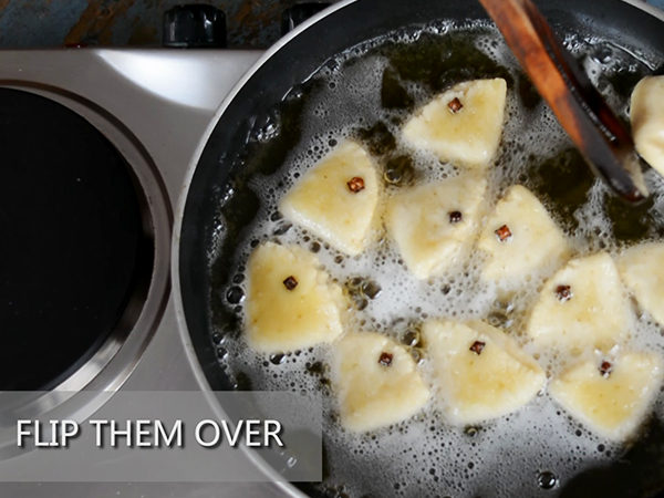 Diwali: Here Is How To Make Karnataka-style Chandrahara In Your Home ...