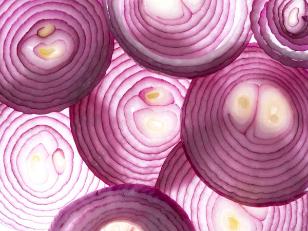 Benefits Of Onion Pack For Hair - Boldsky.com